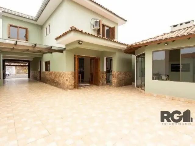 Casa / Sobrado para Venda em Porto Alegre/RS Tristeza 5 Quartos