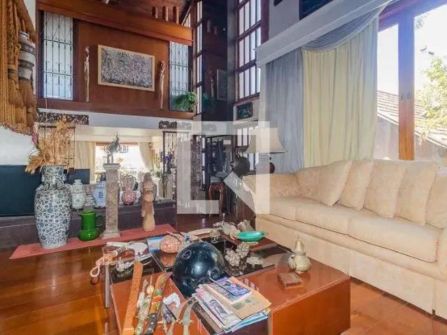 Casa / Sobrado para Venda em Porto Alegre/RS Tristeza 5 Quartos