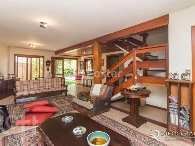 Casa / Sobrado para Venda em Porto Alegre/RS Tristeza 5 Quartos