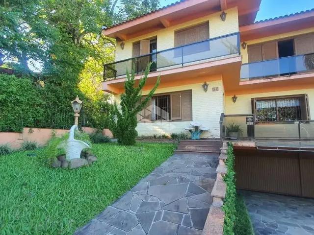 Casa / Sobrado para Venda em Porto Alegre/RS Tristeza 5 Quartos