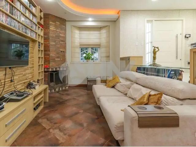 Casa / Sobrado para Venda em Porto Alegre/RS Tristeza 5 Quartos