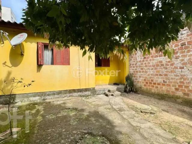 Casa / Sobrado para Venda em Porto Alegre/RS Tristeza 2 Quartos