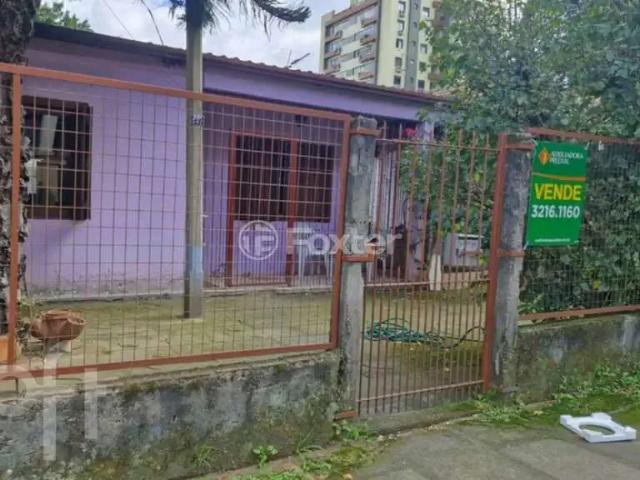 Casa / Sobrado para Venda em Porto Alegre/RS Tristeza 2 Quartos