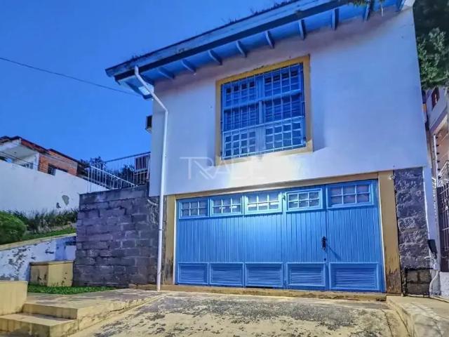 Casa / Sobrado para Venda em Porto Alegre/RS Tristeza 2 Quartos