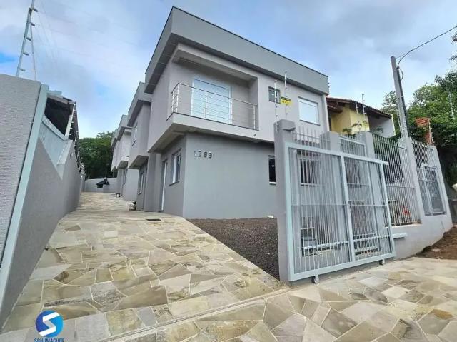 Casa / Sobrado para Venda em Porto Alegre/RS Tristeza 2 Quartos