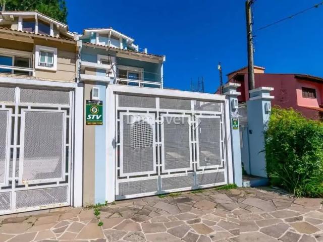 Casa / Sobrado para Venda em Porto Alegre/RS Tristeza 3 Quartos