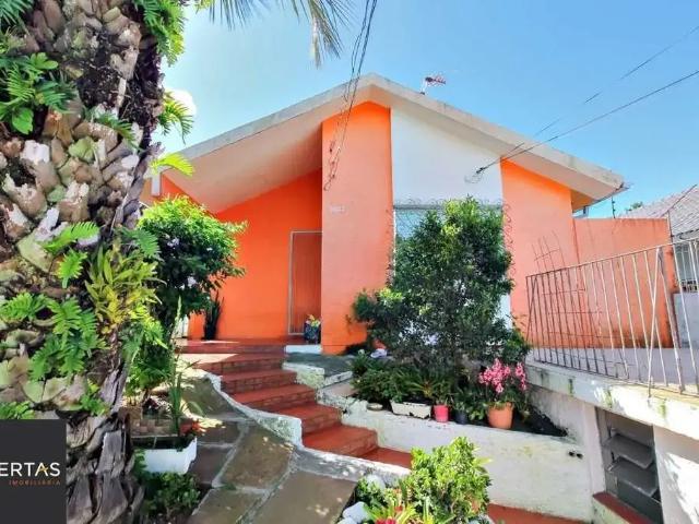 Casa / Sobrado para Venda em Porto Alegre/RS Cavalhada 3 Quartos