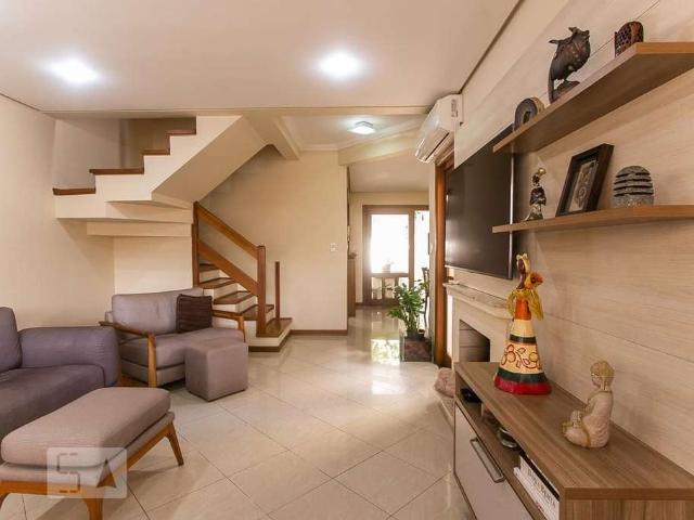 Casa / Sobrado para Venda em Porto Alegre/RS Tristeza 3 Quartos
