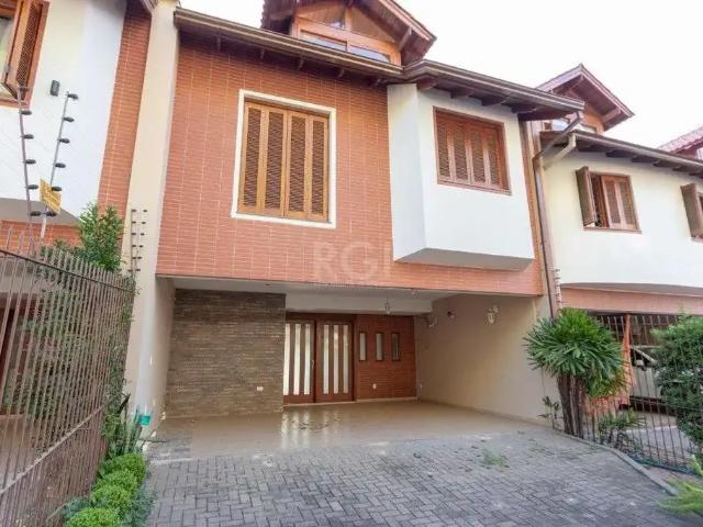 Casa / Sobrado para Venda em Porto Alegre/RS Tristeza 3 Quartos