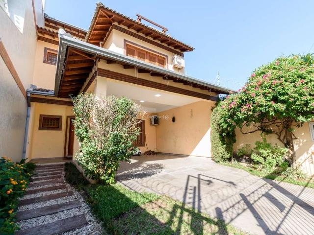 Casa / Sobrado para Venda em Porto Alegre/RS Tristeza 3 Quartos