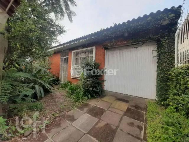 Casa / Sobrado para Venda em Porto Alegre/RS Tristeza 3 Quartos