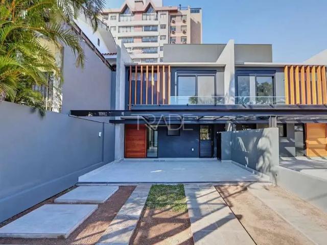 Casa / Sobrado para Venda em Porto Alegre/RS Tristeza 3 Quartos