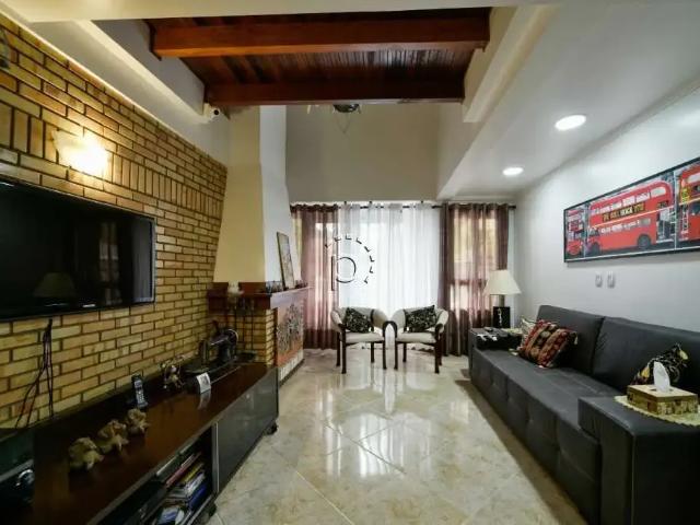 Casa / Sobrado para Venda em Porto Alegre/RS Tristeza 3 Quartos