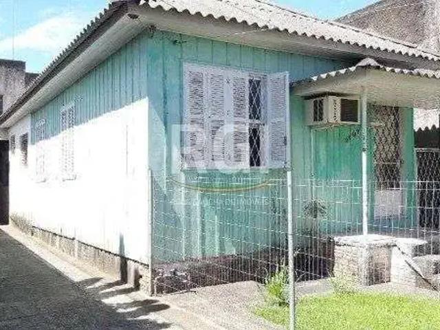 Casa / Sobrado para Venda em Porto Alegre/RS Tristeza 3 Quartos