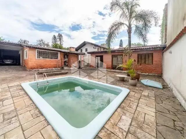 Casa / Sobrado para Venda em Porto Alegre/RS Tristeza 3 Quartos