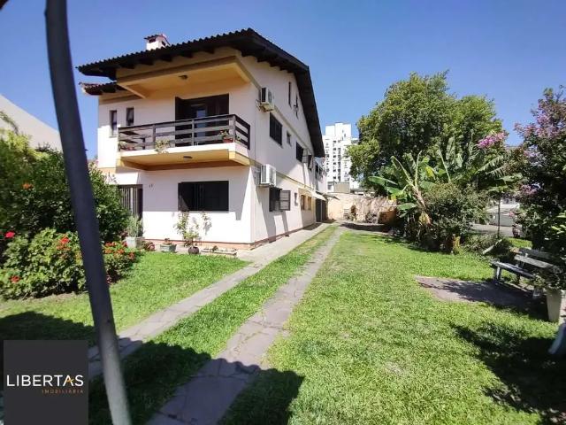 Casa / Sobrado para Venda em Porto Alegre/RS Tristeza 3 Quartos