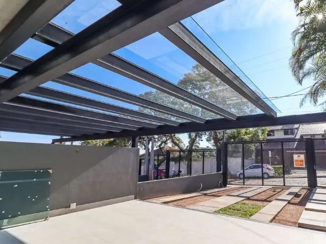 Casa / Sobrado para Venda em Porto Alegre/RS Tristeza 3 Quartos