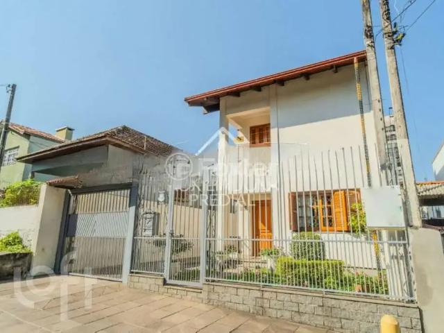 Casa / Sobrado para Venda em Porto Alegre/RS Tristeza 3 Quartos