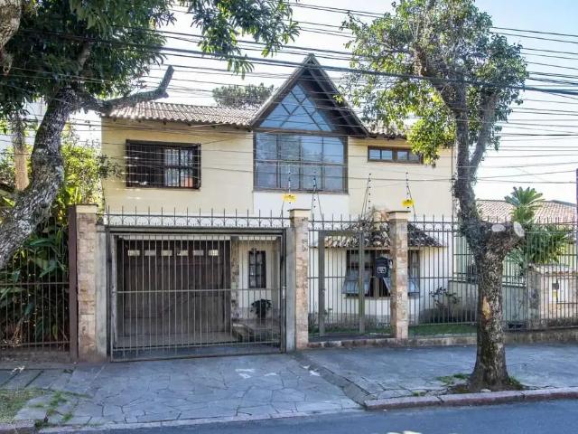 Casa / Sobrado para Venda em Porto Alegre/RS Tristeza 3 Quartos