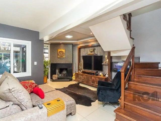 Casa / Sobrado para Venda em Porto Alegre/RS Tristeza 3 Quartos