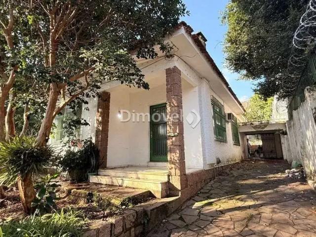 Casa / Sobrado para Venda em Porto Alegre/RS Tristeza 3 Quartos
