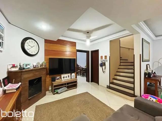 Casa / Sobrado para Venda em Porto Alegre/RS Tristeza 3 Quartos