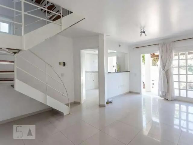 Casa / Sobrado para Venda em Porto Alegre/RS Tristeza 3 Quartos
