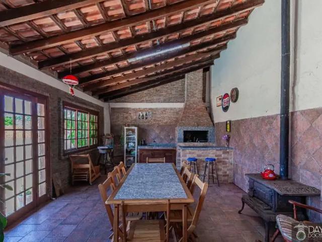 Casa / Sobrado para Venda em Porto Alegre/RS Tristeza 3 Quartos