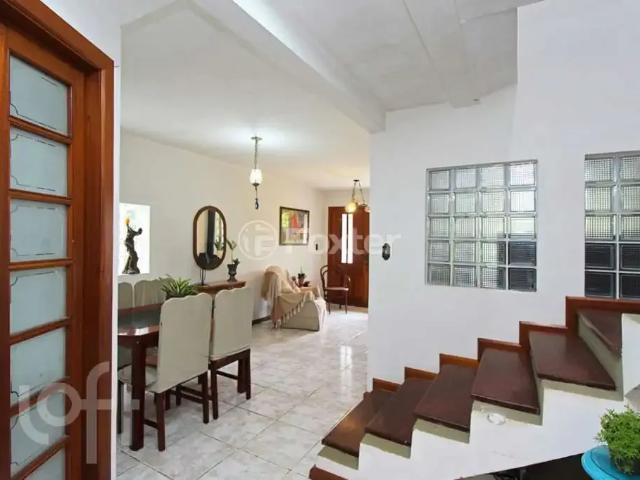 Casa / Sobrado para Venda em Porto Alegre/RS Tristeza 3 Quartos