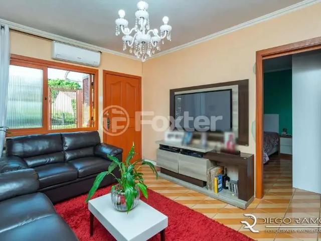 Casa / Sobrado para Venda em Porto Alegre/RS Tristeza 3 Quartos