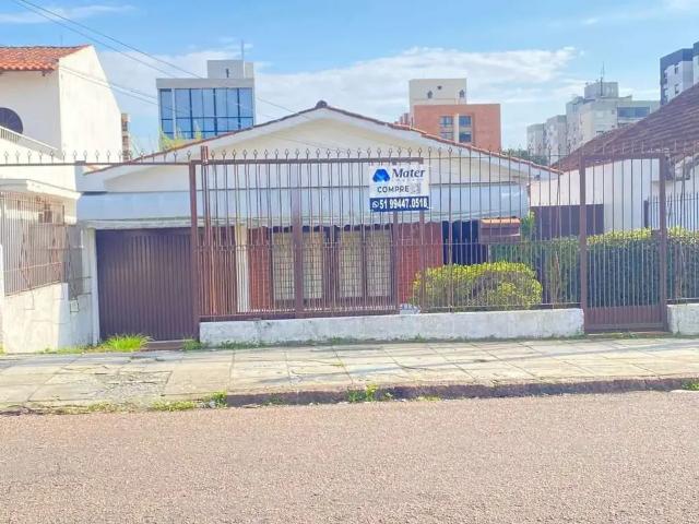 Casa / Sobrado para Venda em Porto Alegre/RS Tristeza 3 Quartos