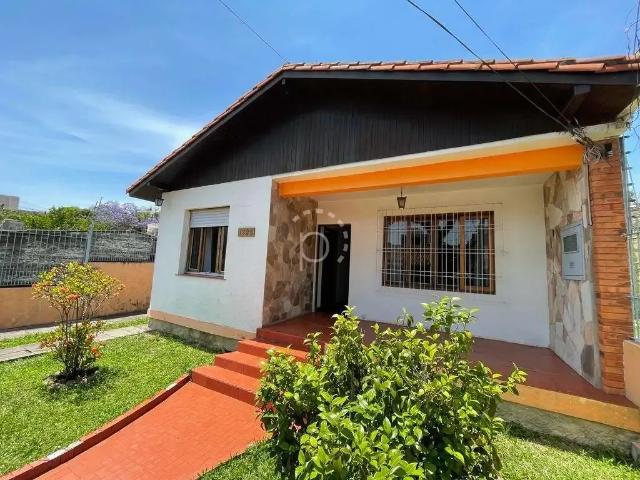Casa / Sobrado para Venda em Porto Alegre/RS Tristeza 3 Quartos