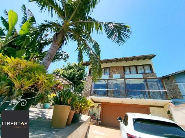 Casa / Sobrado para Venda em Porto Alegre/RS Tristeza 3 Quartos
