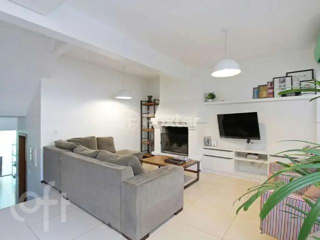 Casa / Sobrado para Venda em Porto Alegre/RS Tristeza 3 Quartos