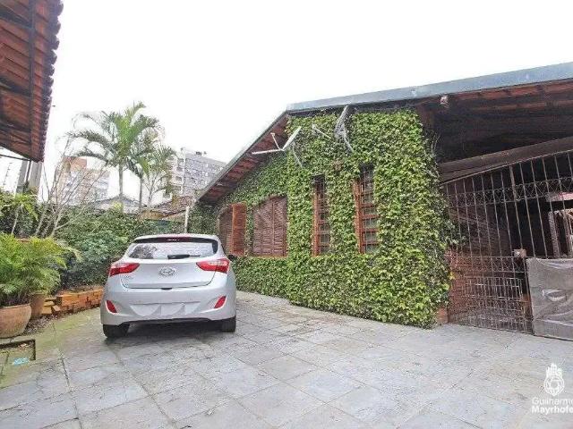 Casa / Sobrado para Venda em Porto Alegre/RS Tristeza 3 Quartos