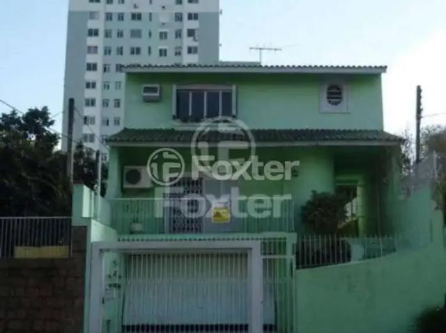Casa / Sobrado para Venda em Porto Alegre/RS Tristeza 3 Quartos