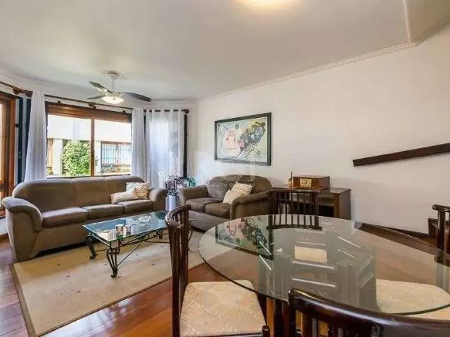 Casa / Sobrado para Venda em Porto Alegre/RS Tristeza 3 Quartos