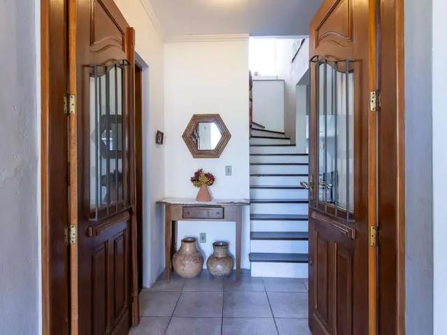 Casa / Sobrado para Venda em Porto Alegre/RS Tristeza 3 Quartos