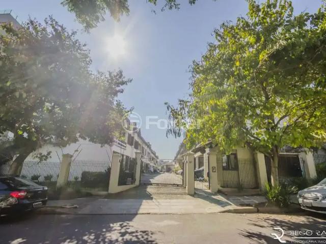 Casa / Sobrado para Venda em Porto Alegre/RS Tristeza 3 Quartos