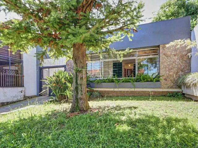 Casa / Sobrado para Venda em Porto Alegre/RS Tristeza 3 Quartos