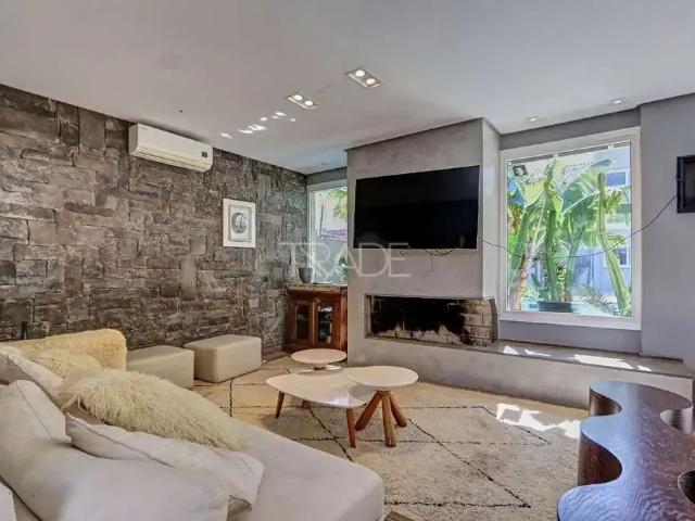 Casa / Sobrado para Venda em Porto Alegre/RS Tristeza 3 Quartos