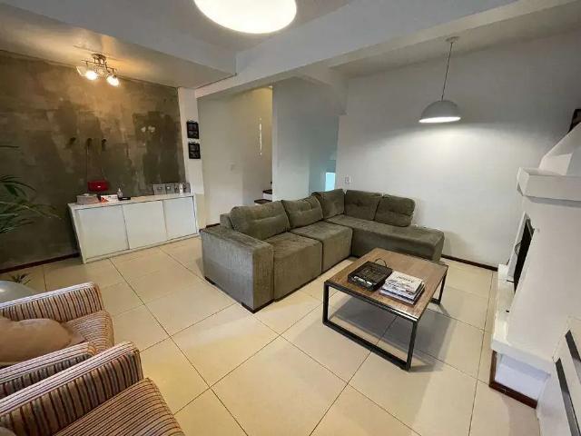 Casa / Sobrado para Venda em Porto Alegre/RS Tristeza 3 Quartos