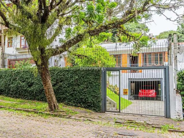 Casa / Sobrado para Venda em Porto Alegre/RS Tristeza 3 Quartos