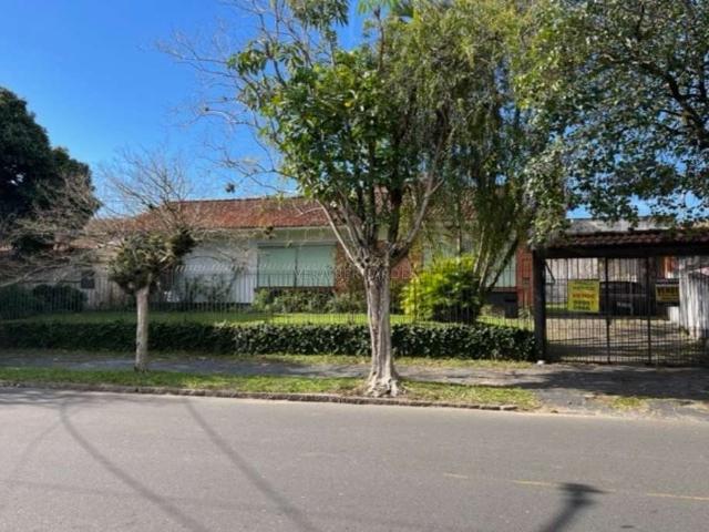 Casa / Sobrado para Venda em Porto Alegre/RS Tristeza 3 Quartos