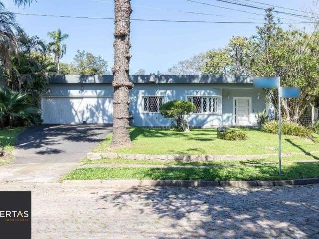 Casa / Sobrado para Venda em Porto Alegre/RS Tristeza 3 Quartos
