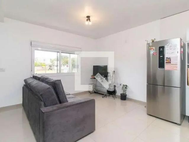 Casa / Sobrado para Venda em Porto Alegre/RS Vila Nova 3 Quartos