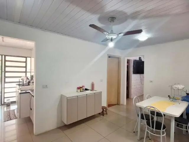 Casa / Sobrado para Venda em Porto Alegre/RS Vila Nova 3 Quartos