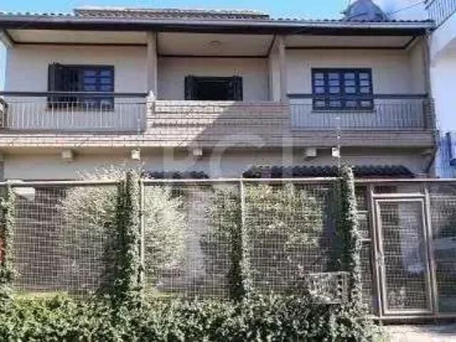 Casa / Sobrado para Venda em Porto Alegre/RS Vila Nova 3 Quartos