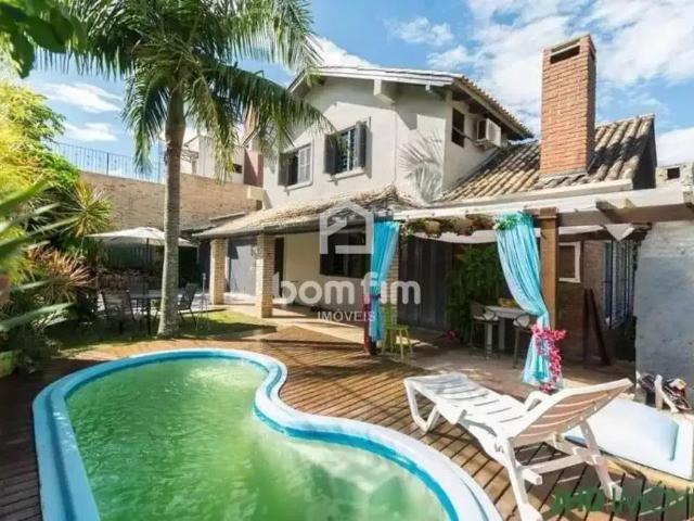 Casa / Sobrado para Venda em Porto Alegre/RS Vila Nova 3 Quartos