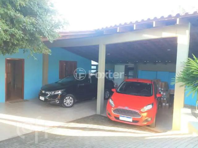 Casa / Sobrado para Venda em Porto Alegre/RS Vila Nova 3 Quartos